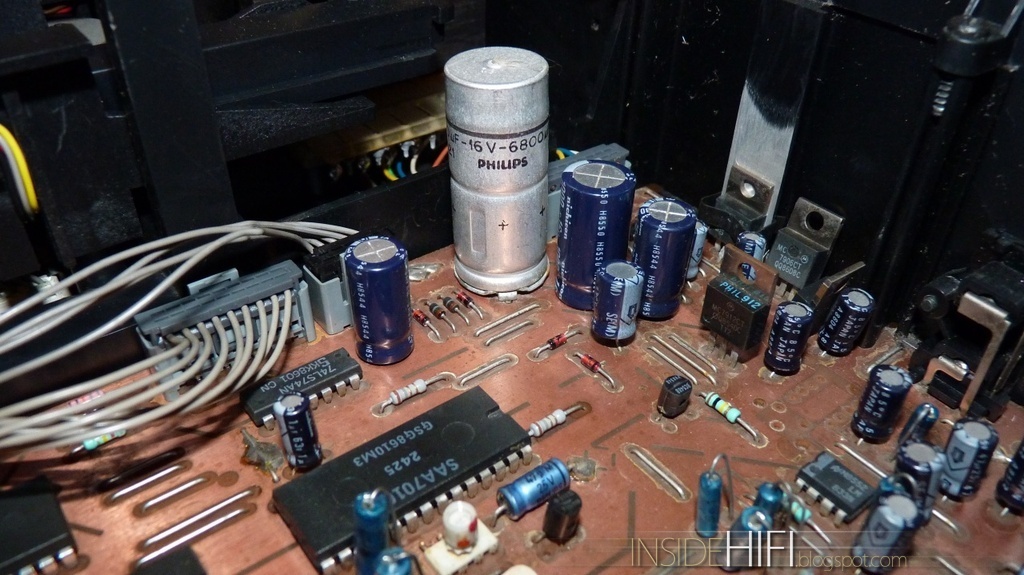 Inside Hi-Fi: Philips CD 150 (CD 150/00, CD 150/60)