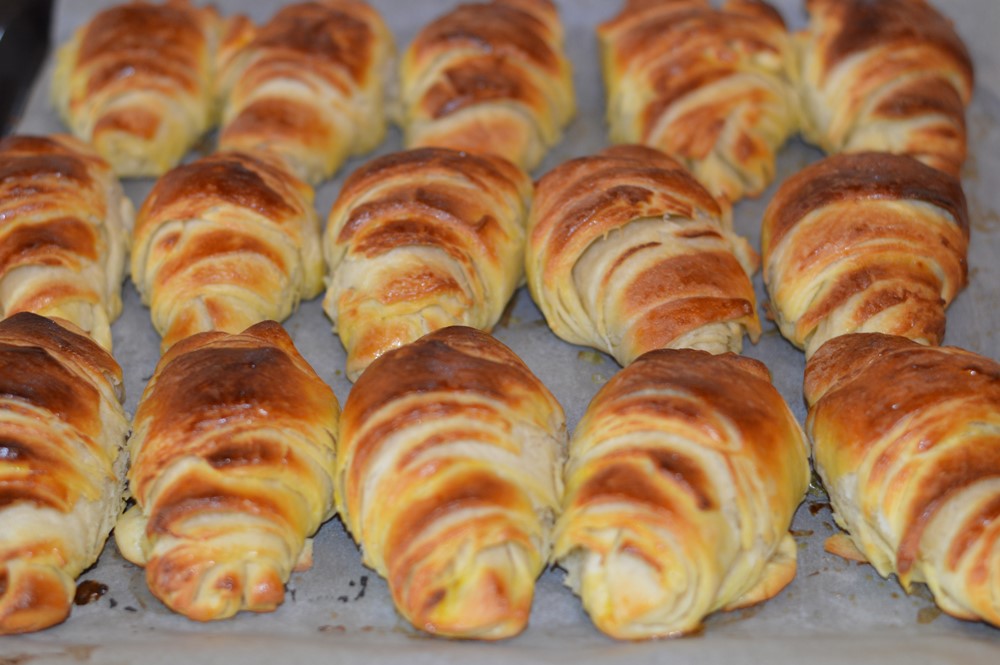 Cornuri cu unt - CAIETUL CU RETETE