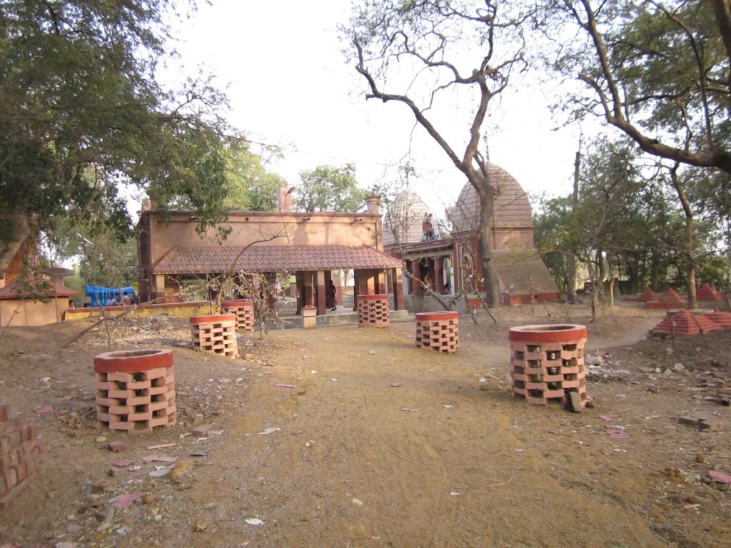 Hindu Temples of India: Attahas Shaktipeeth, Dakshindihi, West Bengal