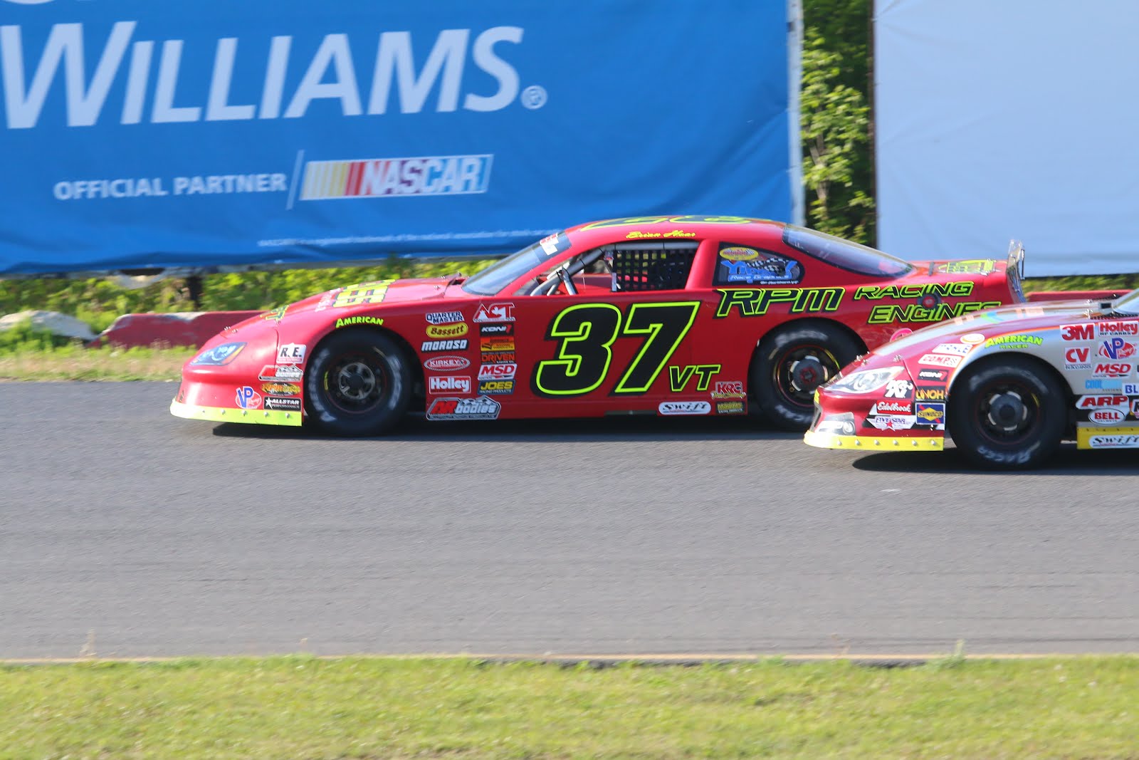Oval Racing Stock car style in Québec, Ontario and New England States ...