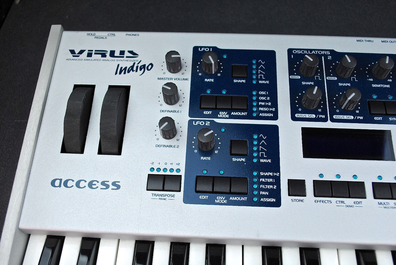 MATRIXSYNTH: Access Virus Indigo Keyboard Synth SN G10001373