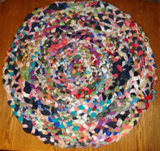 theArtisticFarmer: Handmade Braided Rug