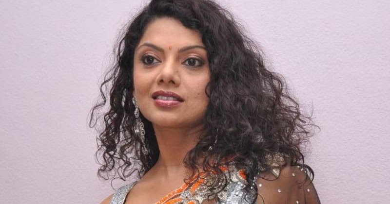 Swathi Varma Hot In Mada Mrugam