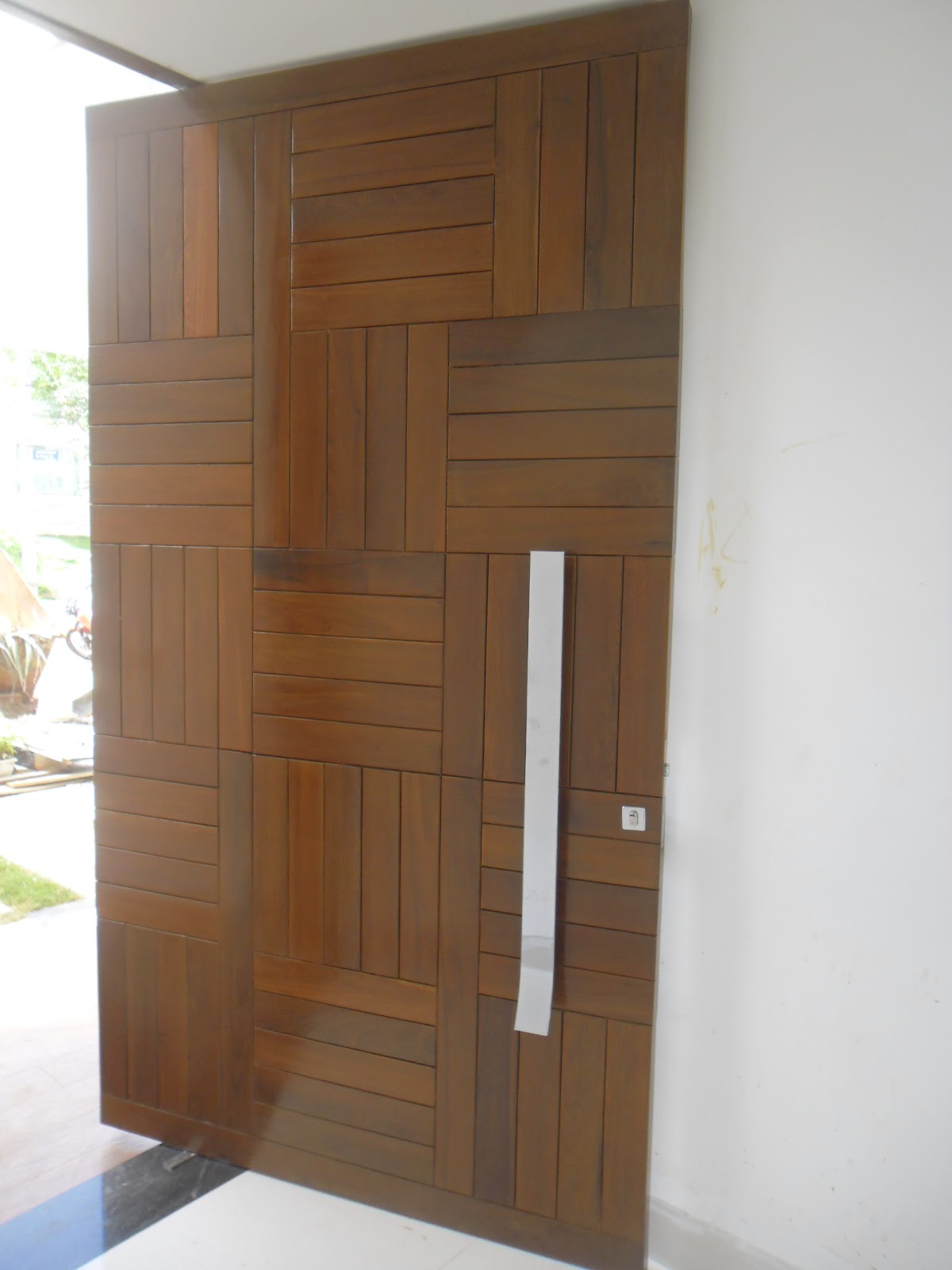 Portais montados e selados: VENDEMOS PORTAIS, PORTAS E ALIZARES.