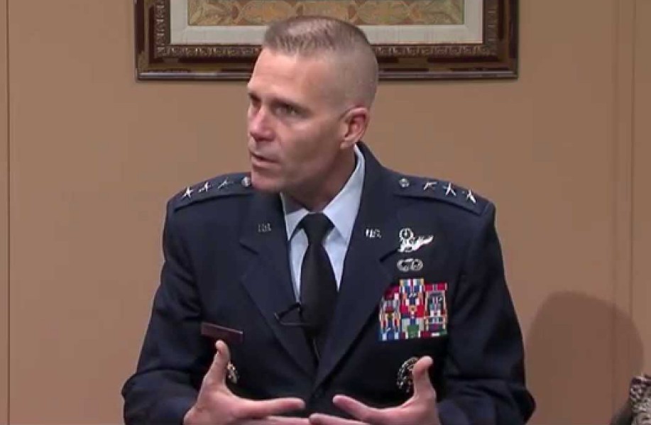 SARAN NOTICIAS E VARIEDADES : FATO OU FICÇÃO?? GENERAL STEVEN KWAST ...