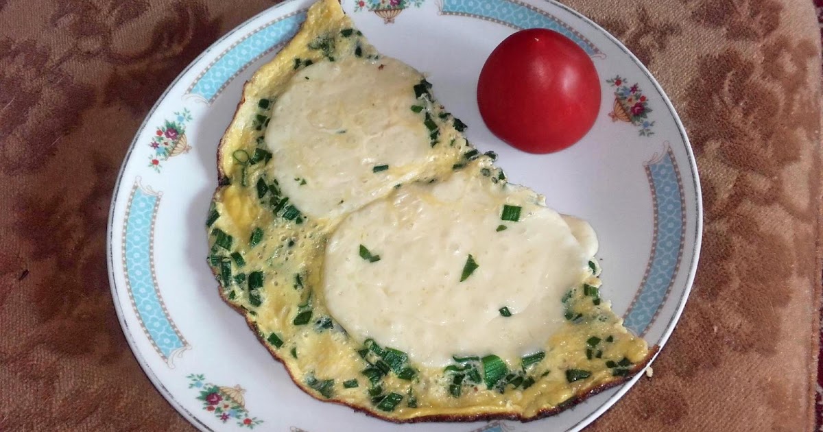 Retete cu margareta cismasiu: Omleta cu ceapa verde si Mozzarella