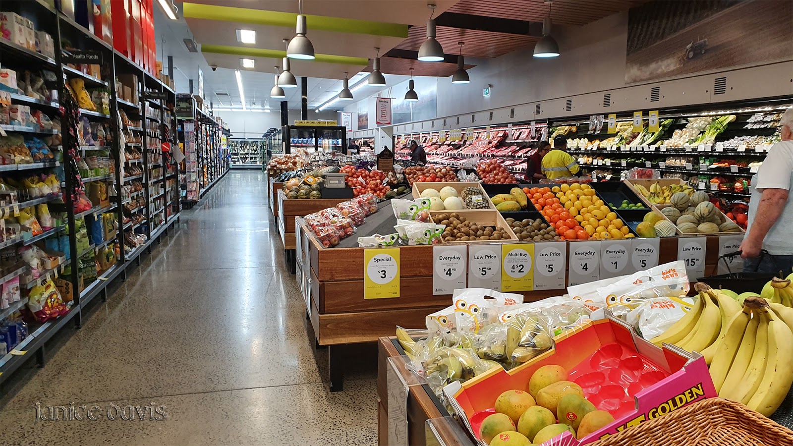 thoughts & happenings: Supermarket in Biloela, Queensland.