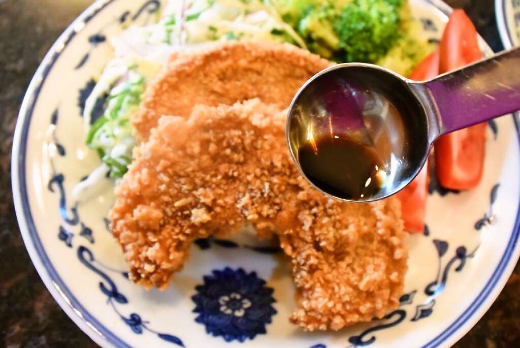 Recipes for Tom: Kurumafu no katsu / gluten cake cutlets