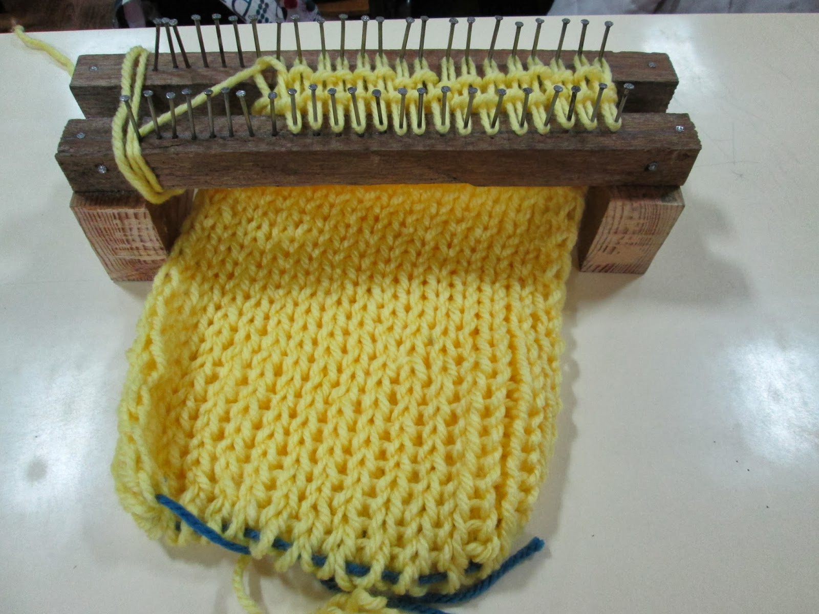 Cachecol Em Tear De Prego - RETOEDU