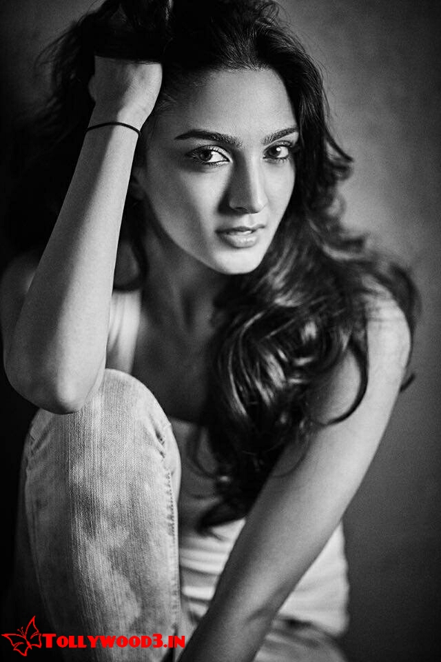 Tollywood Kiara Advani Biography Wiki Biodata Height Weight Body tollywood-kiara-advani-biography-wiki-biodata-height-weight-body