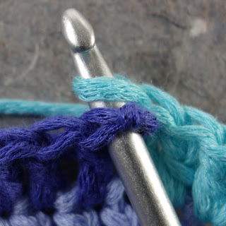 The Pulled Stitch Blog: How to Crochet in the Round