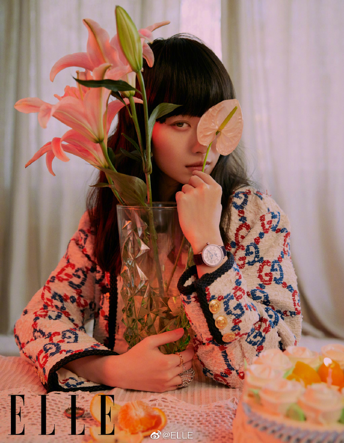 China Entertainment News: Ni Ni poses for photo shoot