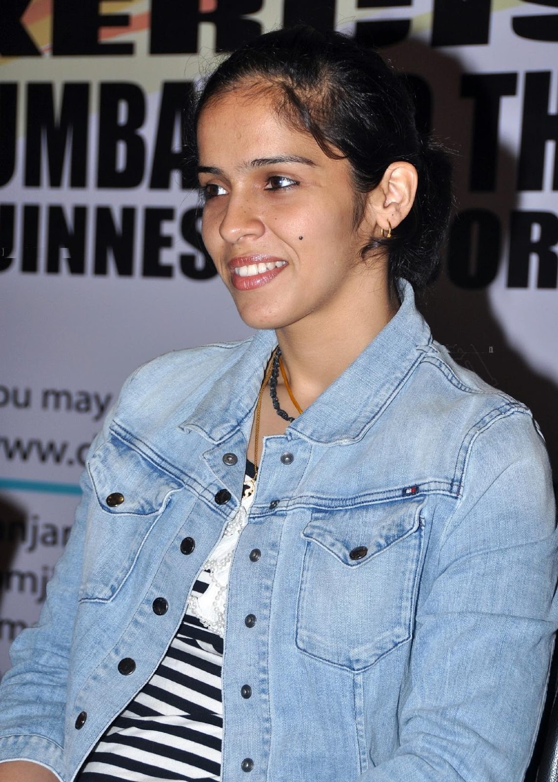 Saina Nehwal hot stills - Sports Updates