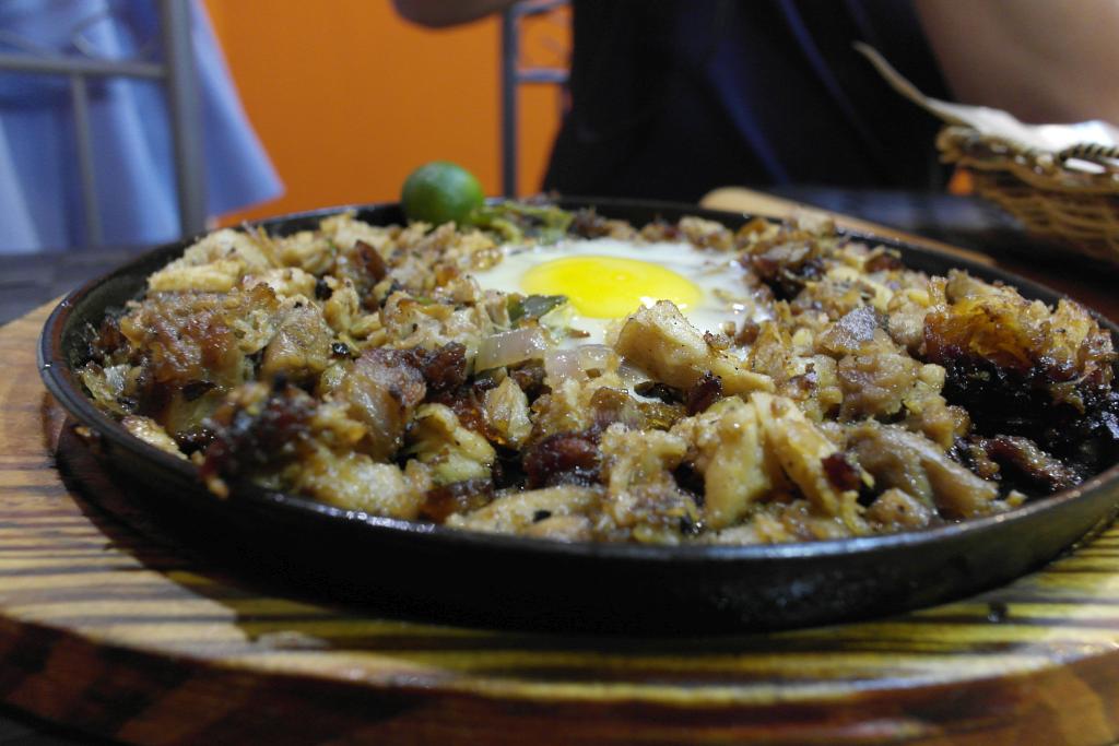 Purple Taste: Don Lechón @ Grandlink Square 511 Guillemard Rd