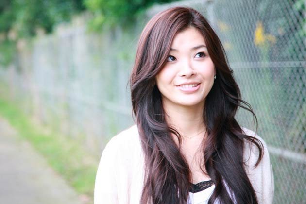 Terbaru 37+ Potongan Rambut Layer Panjang Poni Samping