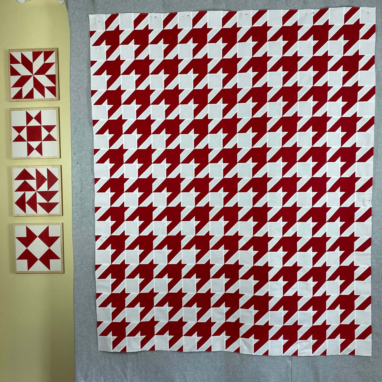 Cupcakes 'n Daisies: Houndstooth Round Up