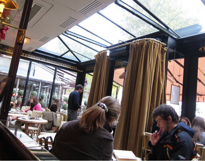 paris breakfasts: Carette