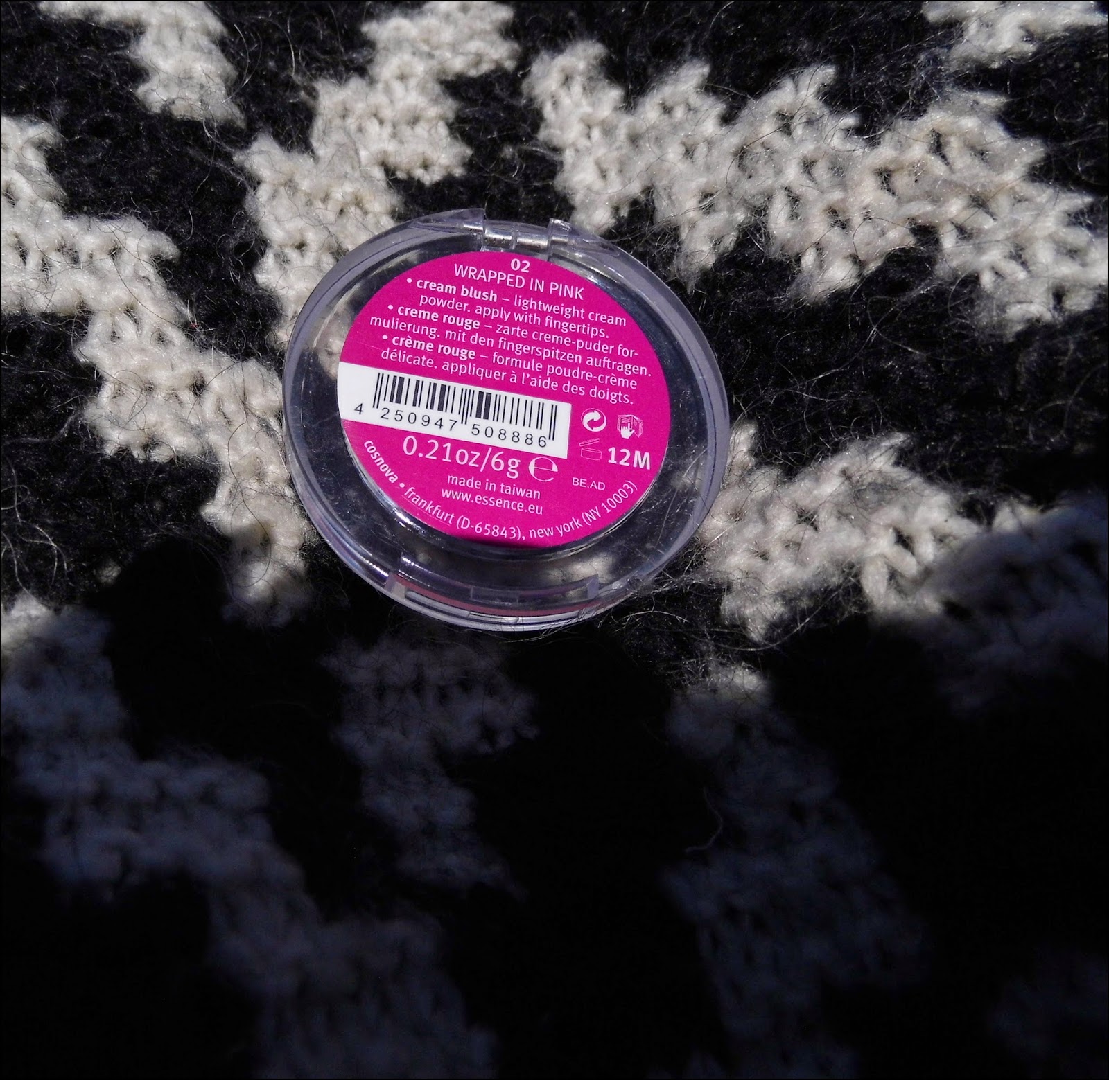 Essence Come to Town kremasto rumenilo 02- recenzija ~ Arkona make up ...