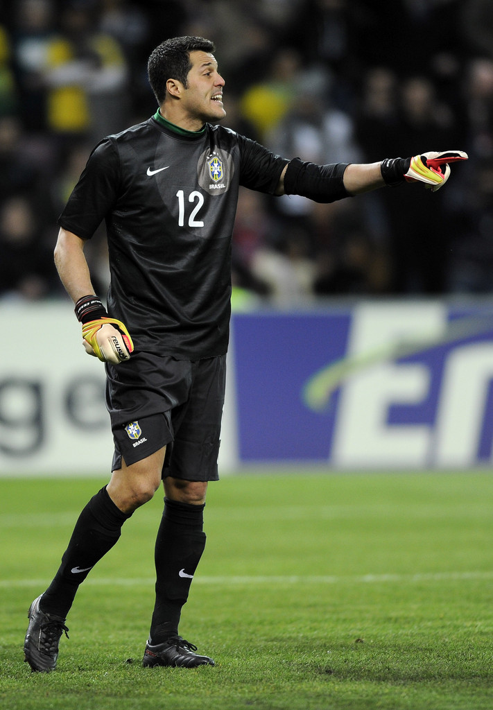 Roma Join Race For Julio Cesar - AS Roma