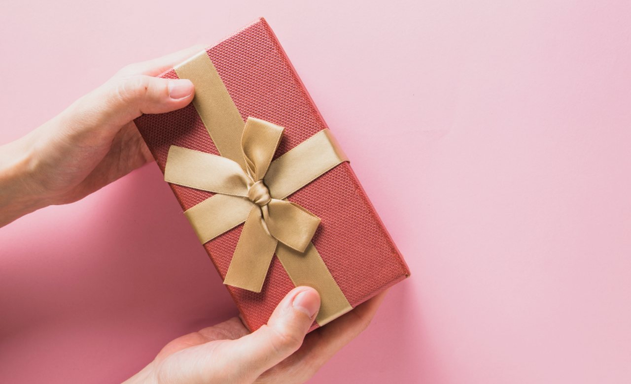 Dicas de como escolher o presente ideal para alguém - A Chata de Batom ...