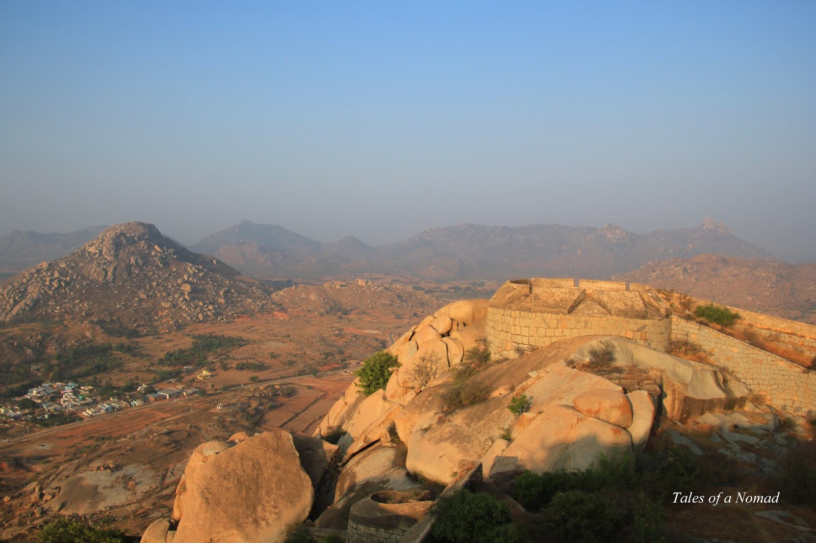 Tales Of A Nomad: Gudibande Fort- A Quick Getaway from Bengaluru