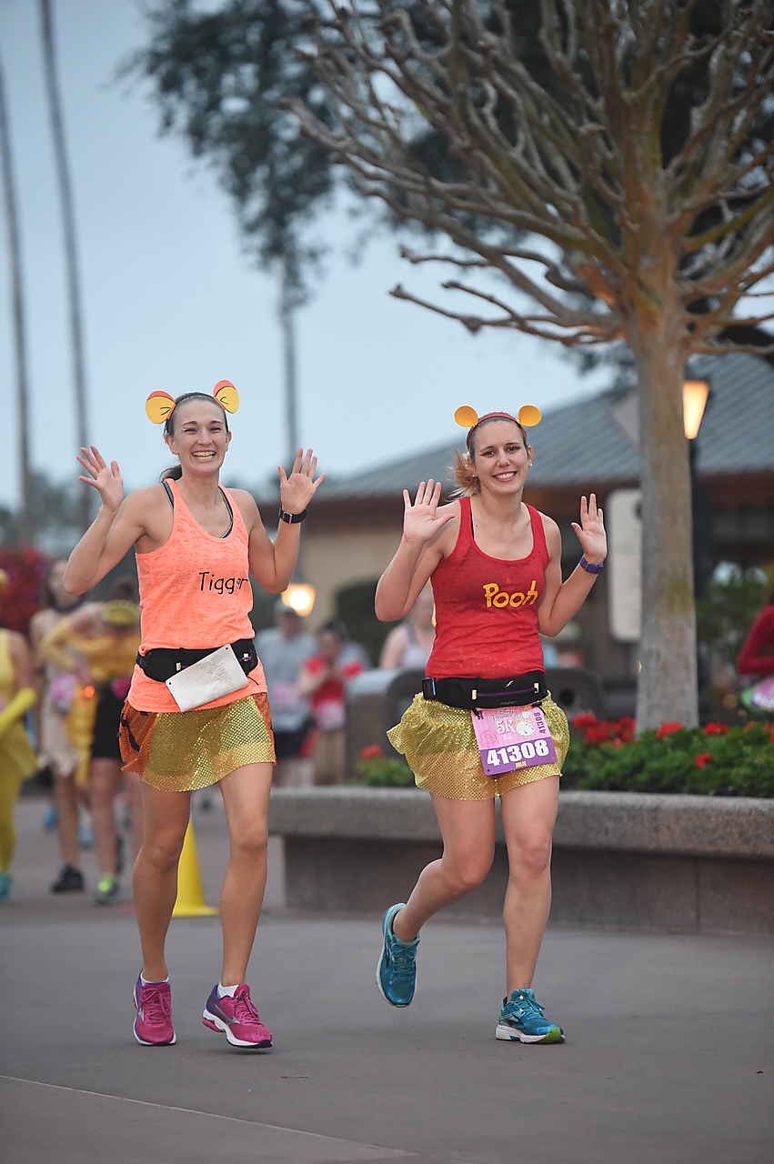 How to Dominate a Disney 5K with your Best Friend in 5 Steps! - Amy's ...