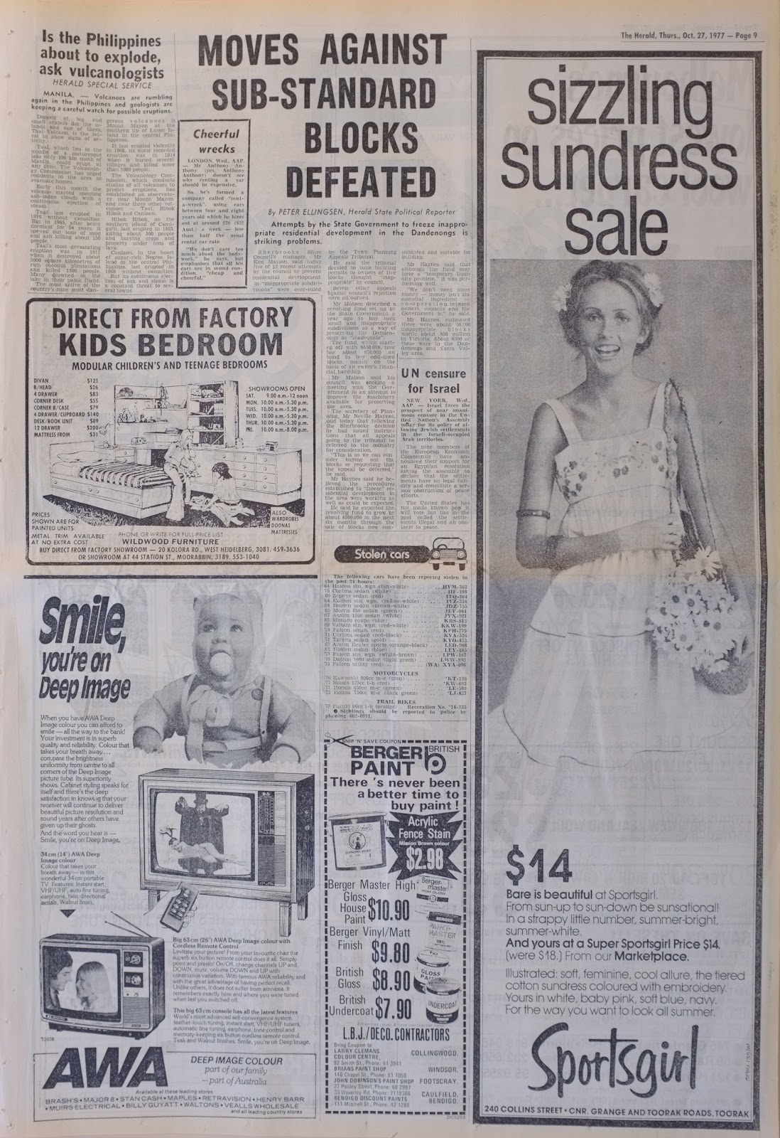 1970s and 80s Newspaper Movie Clippings: The Herald 27 Oct 77: pages 1-24