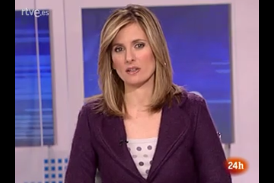 vuesalatele: 2011 12 19 @06H30 - ANA ROLDAN - TVE 24H - TELEDIARIO