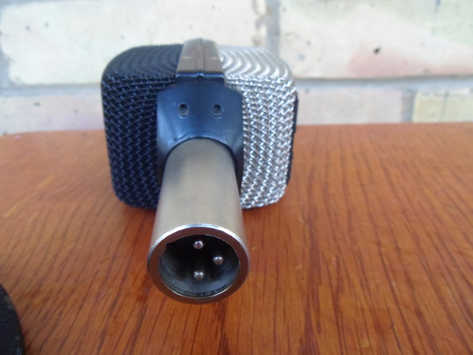 Vintage Audio Workshop: AKG D12E