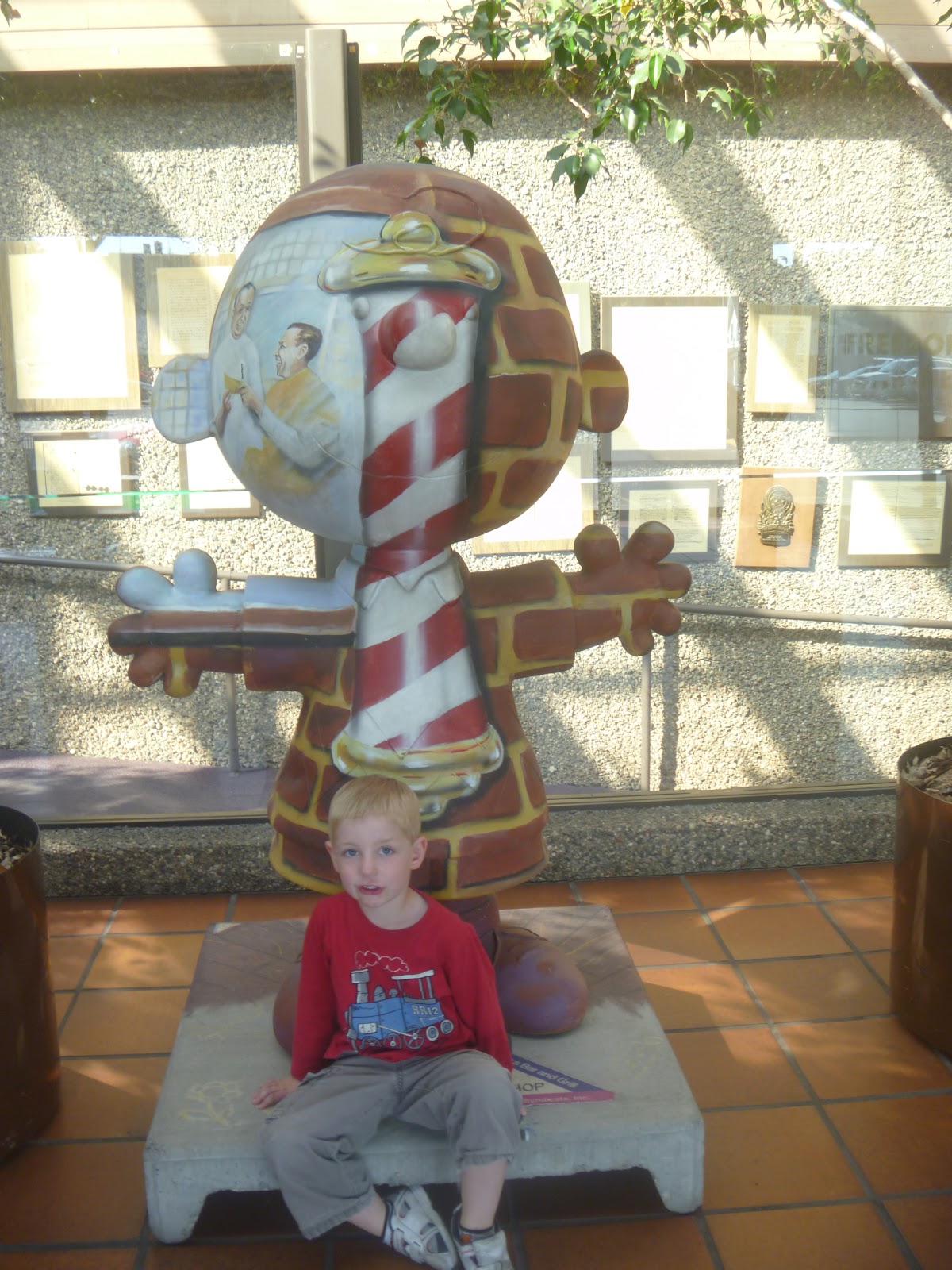 Peter's Puppets: Peanuts Statues in the Twin Cities