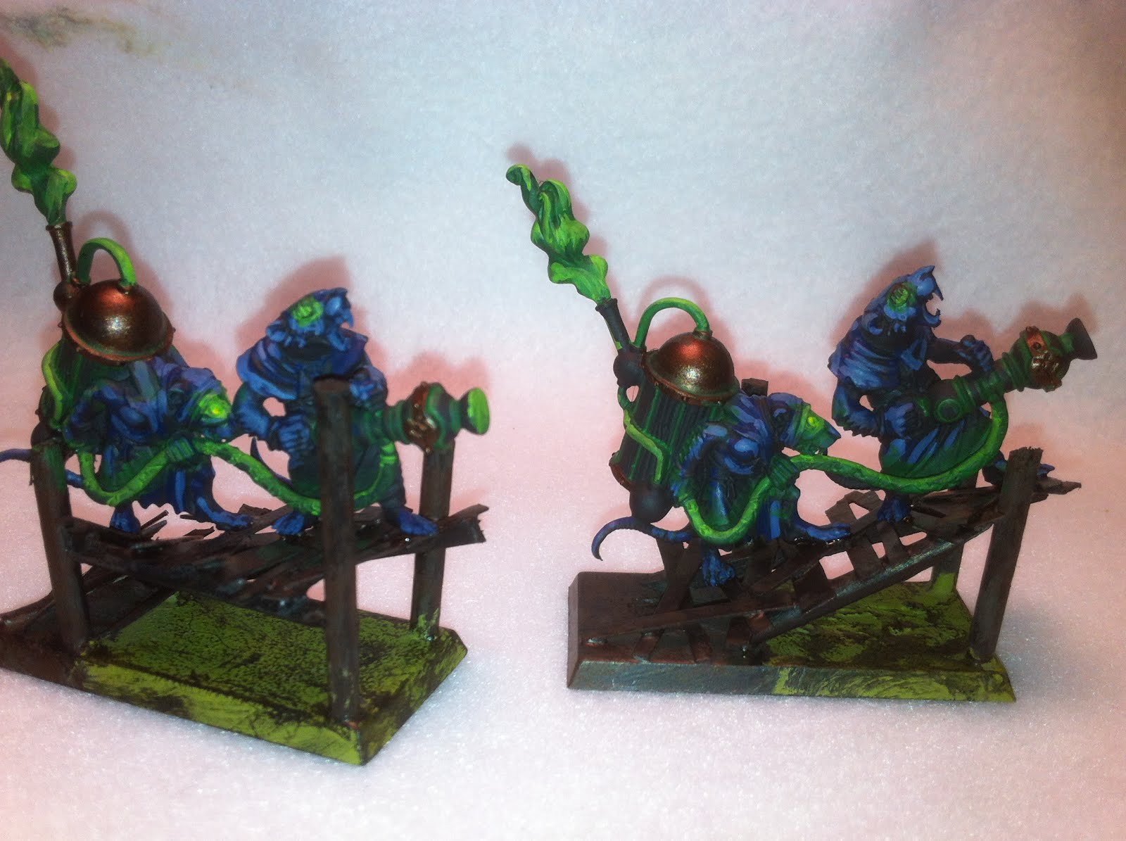 Dictate the Miniatures: Skaven warpfire thrower