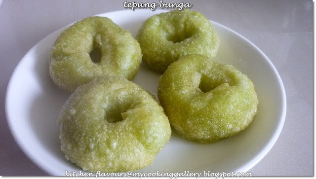 kitchen flavours: Tepung Bunga