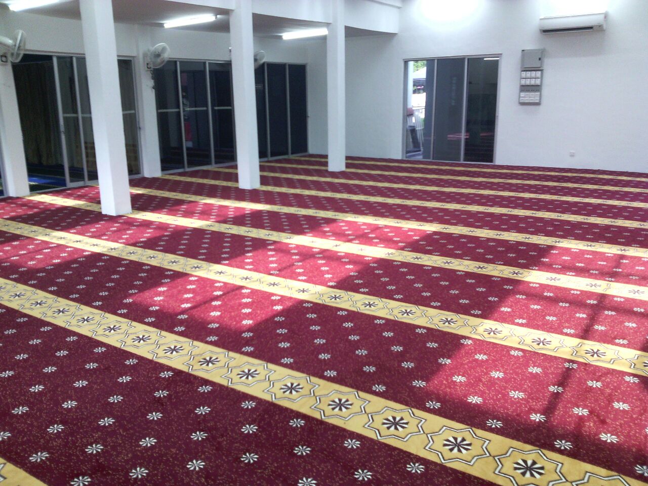 Designing Your Identity: PEMASANGAN KARPET SURAU | CARPET SURAU