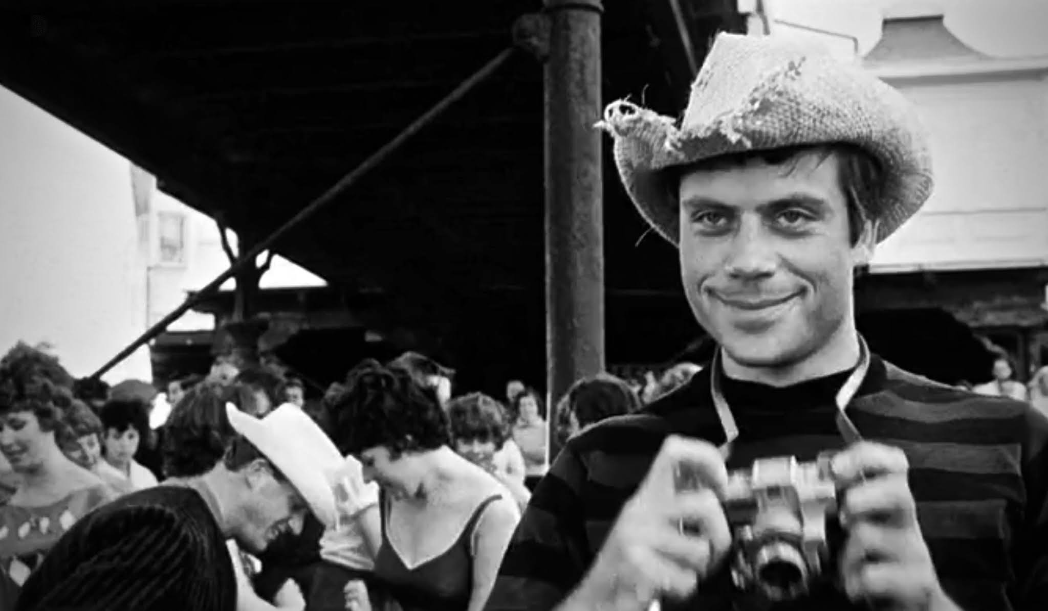 cult film freak: MICHAEL WINNER DIRECTS OLIVER REED RUNNING 'THE SYSTEM'