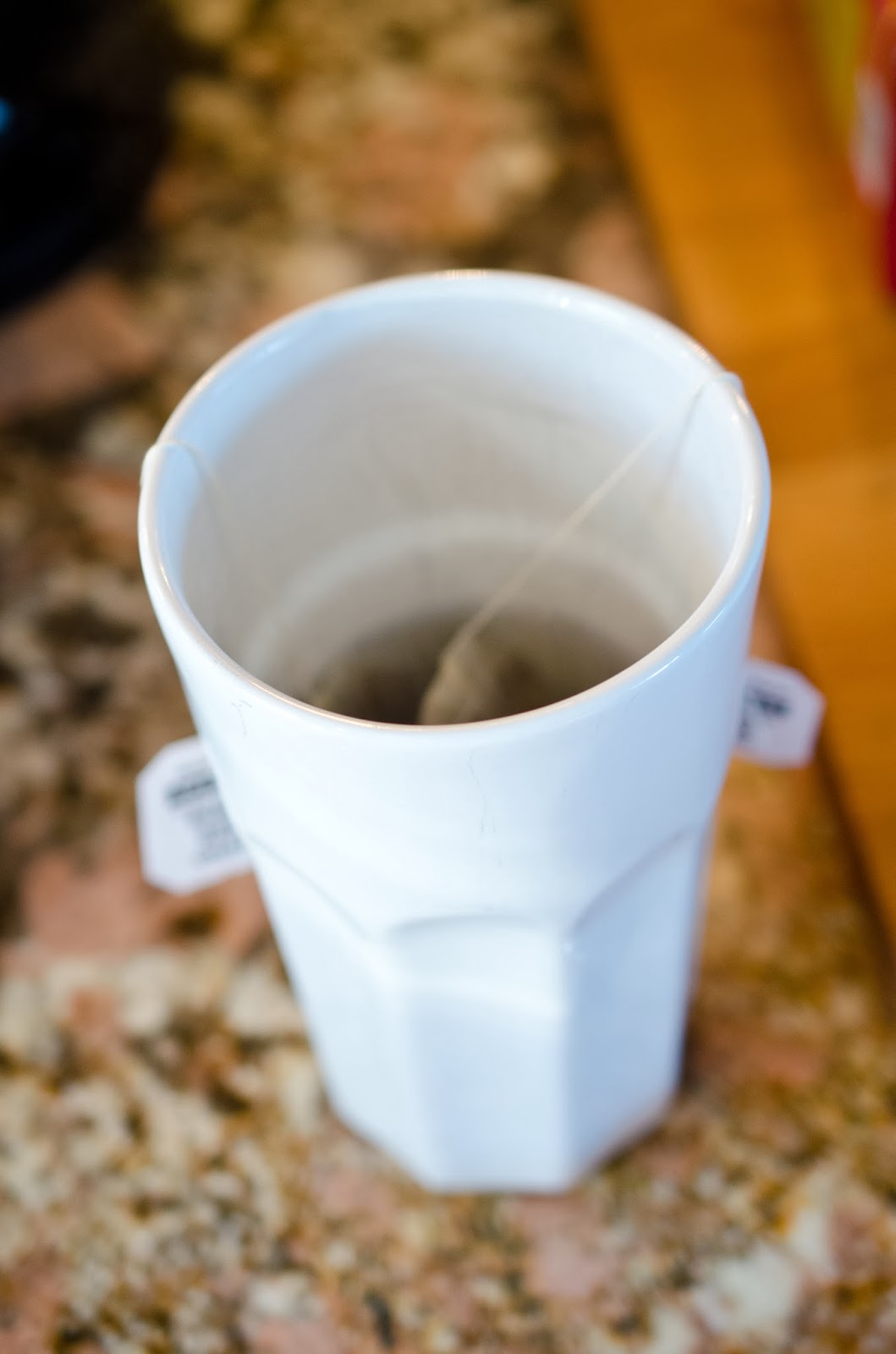 Queens Foodie Mama: Spiced Red Chai (Roobios Herbal Tea) Latte