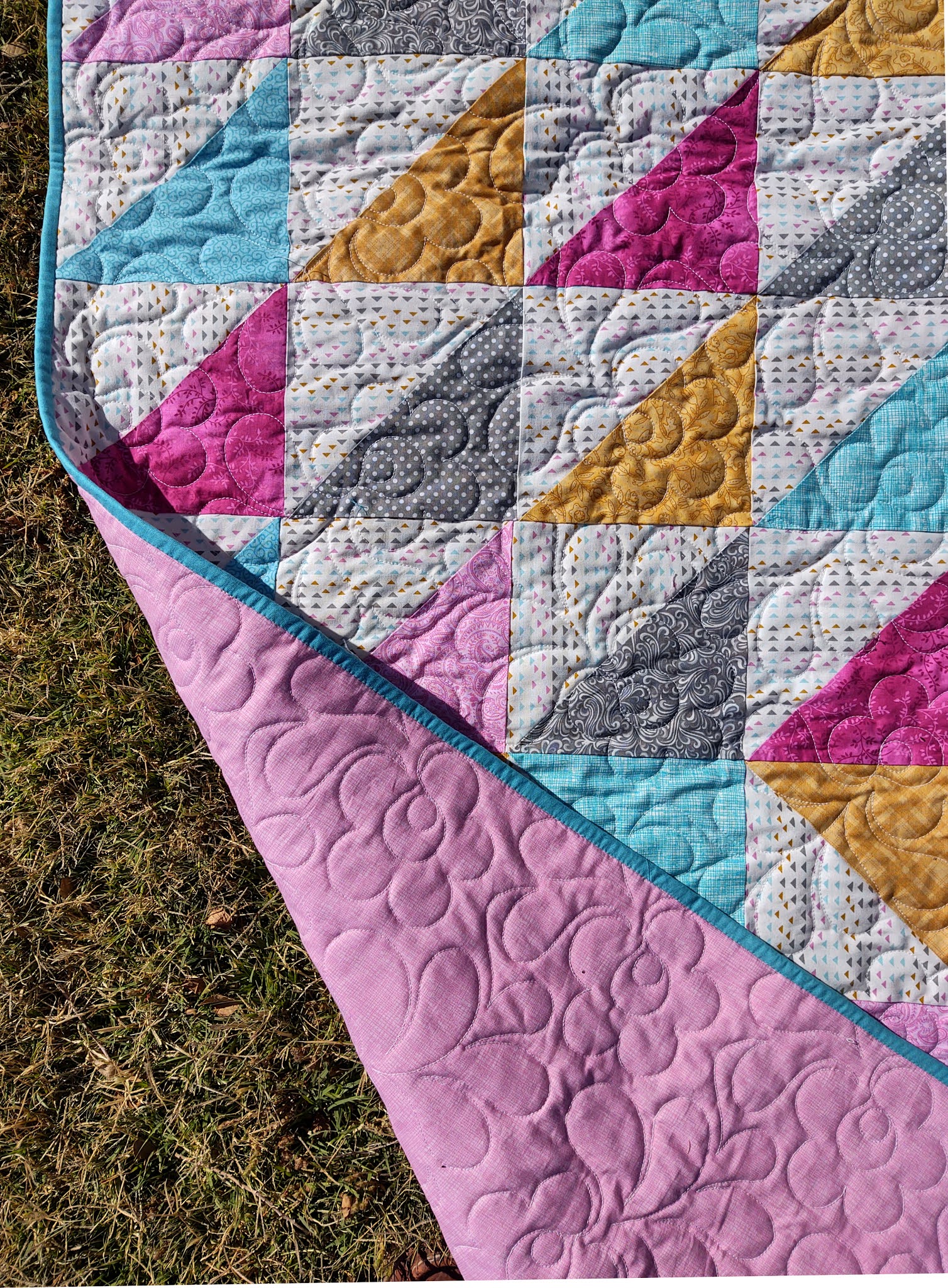 Lovin' Life At The End Of The Dirt Road: HST Baby Quilt Finish