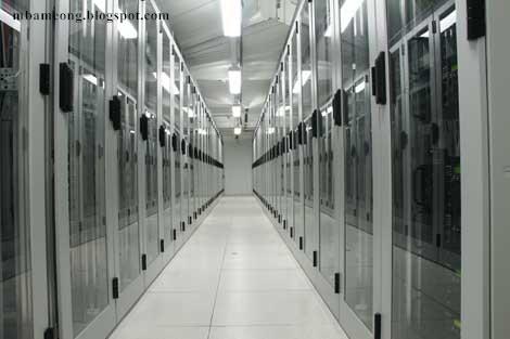 CEWEK WEBCAM: Kebakaran di Internet Data Center Indonesia