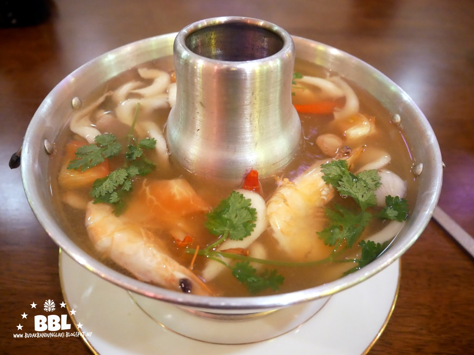 Dinner Selera Thai Di Mueang Kao Thai Cuisine, PJ - Budak Bandung Laici