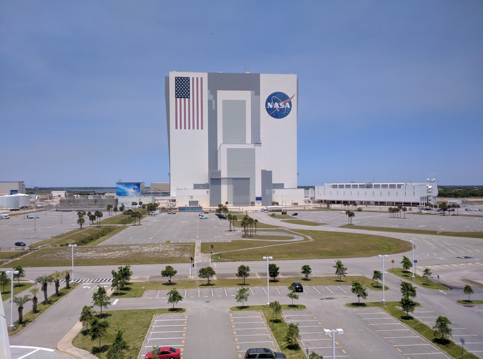 Ewalds en route: NASA! Wow, what a place!