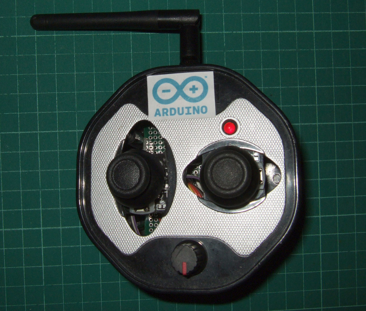 Hobby Witch How To Control Tracked Robot Via Joystick Nrf24l01 Module Arduino Part1 Tx