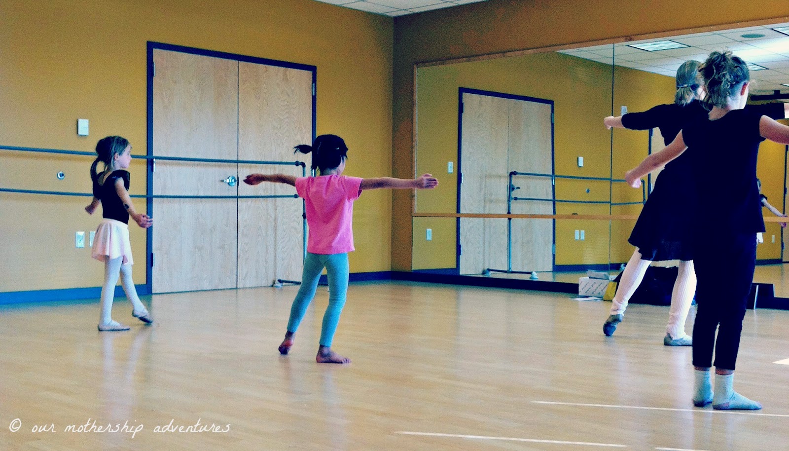 mothership adventures: First Ballet Lesson/Ensimmäinen balettitunti