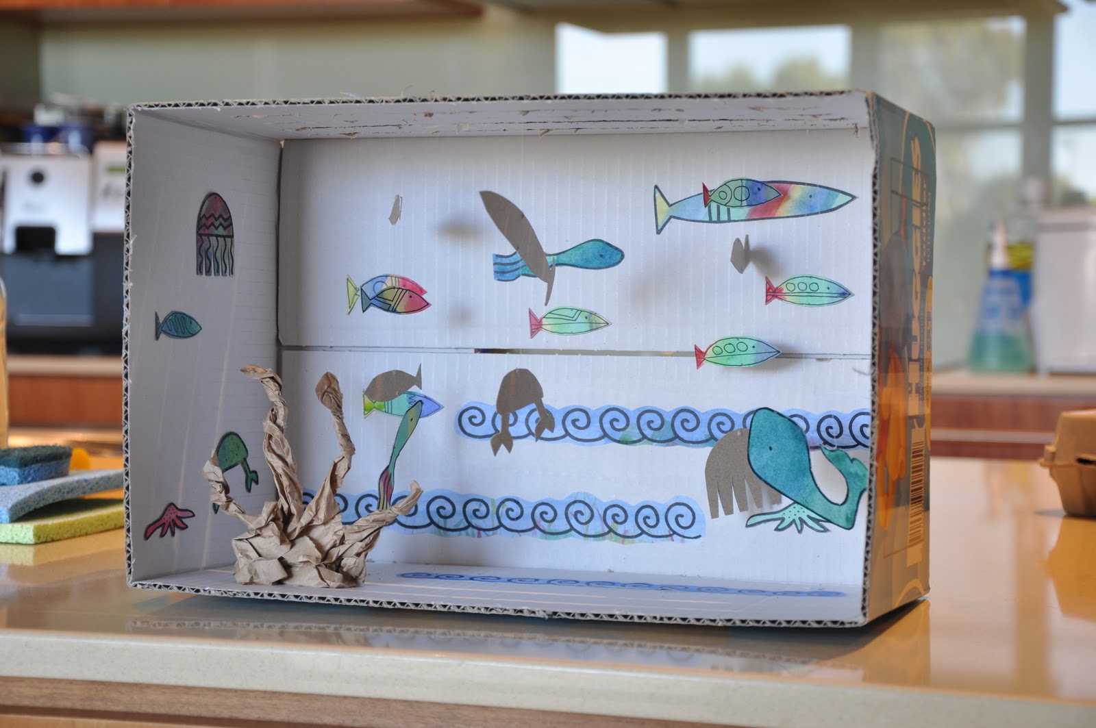 The Papercraft Junkie: Recycled Paper fish tank
