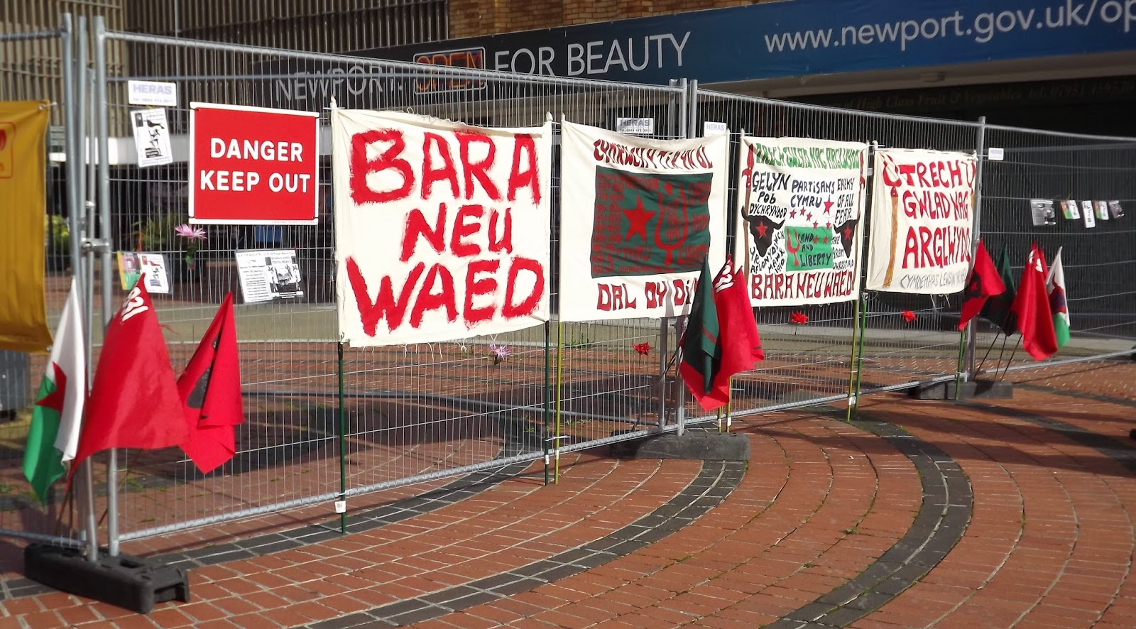 PITCHFORK and PIKE: 5 OCTOBER 2013 CHARTIST MURAL PROTEST and Not a ...