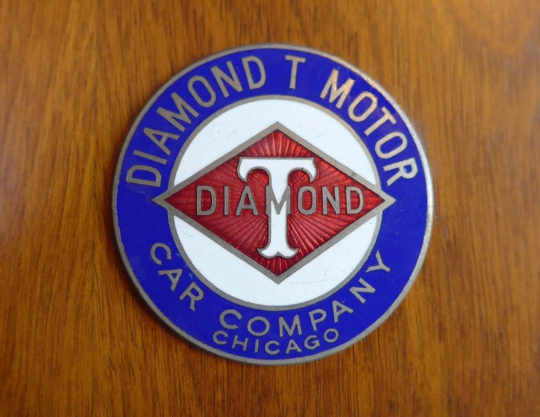 American Auto Emblems: DIAMOND T