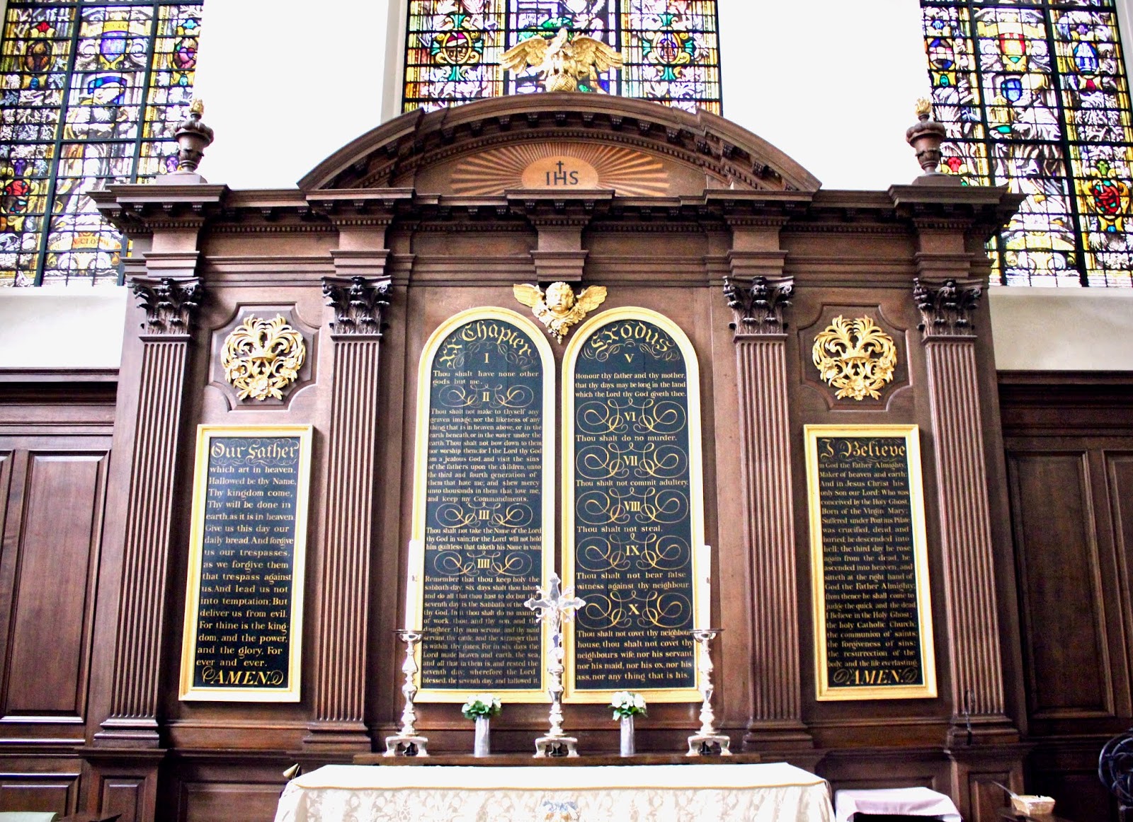 Baroque Rebirth and the Rise of the Anglican sanctuary: Wren's City ...