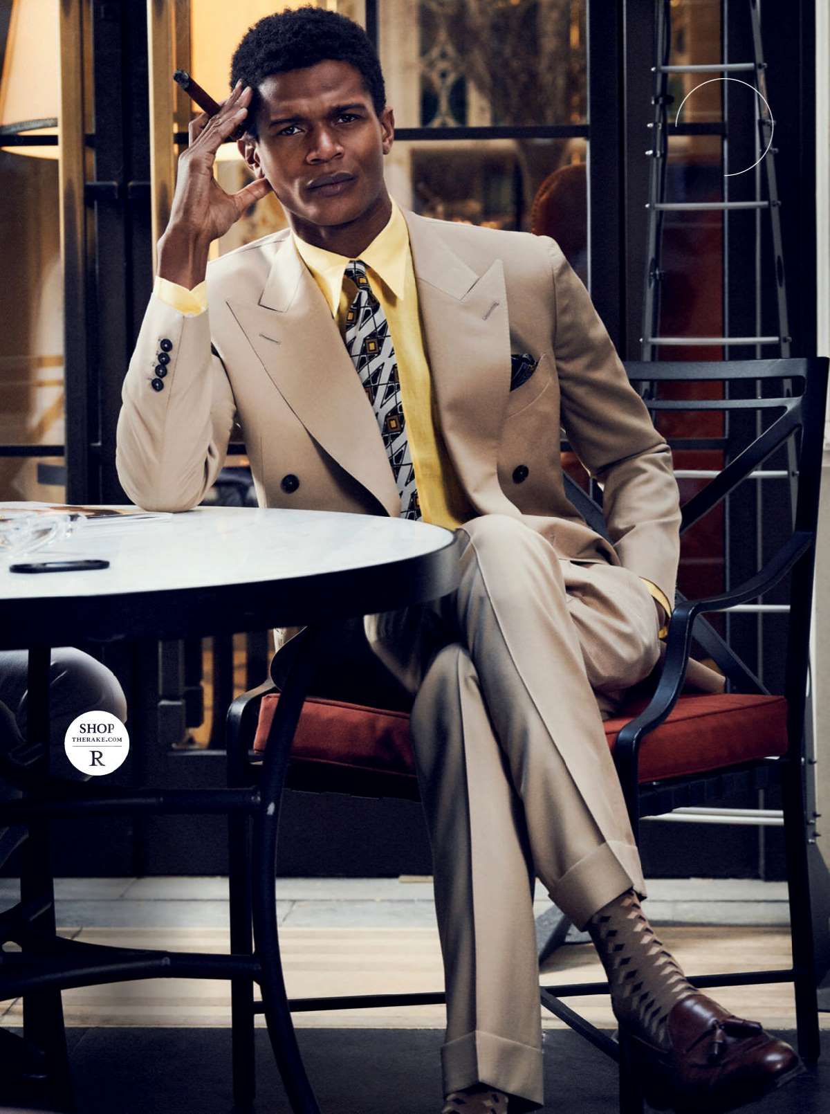 Harry Gozzett y O’shea Robertson son elegancia cosmopolita para The ...