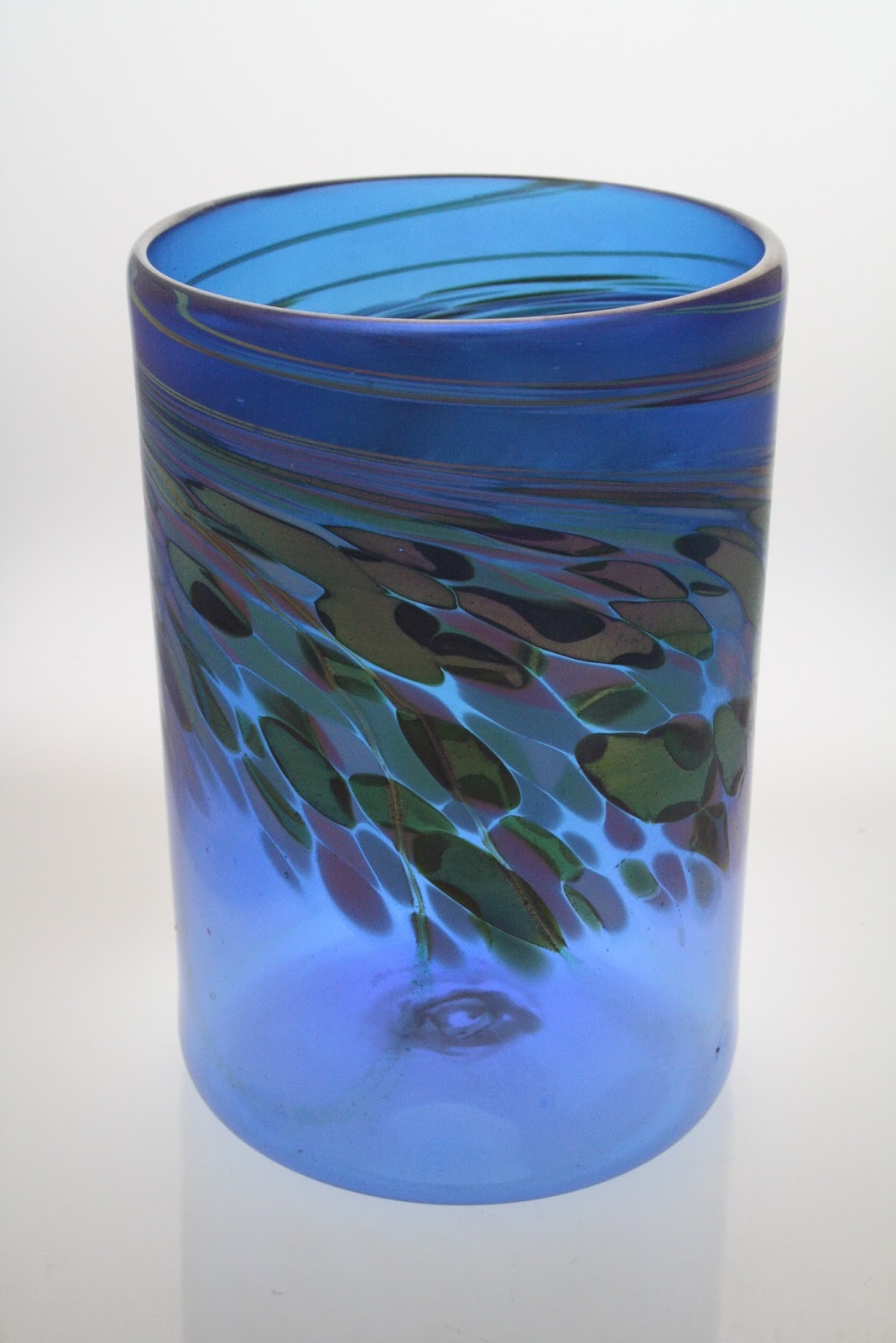 New Zealand Glass: Inglewood Cards Provide Great Provenance