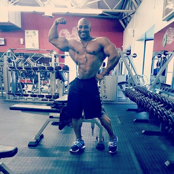 Worldwide Bodybuilders: South African superman Michael Adonis