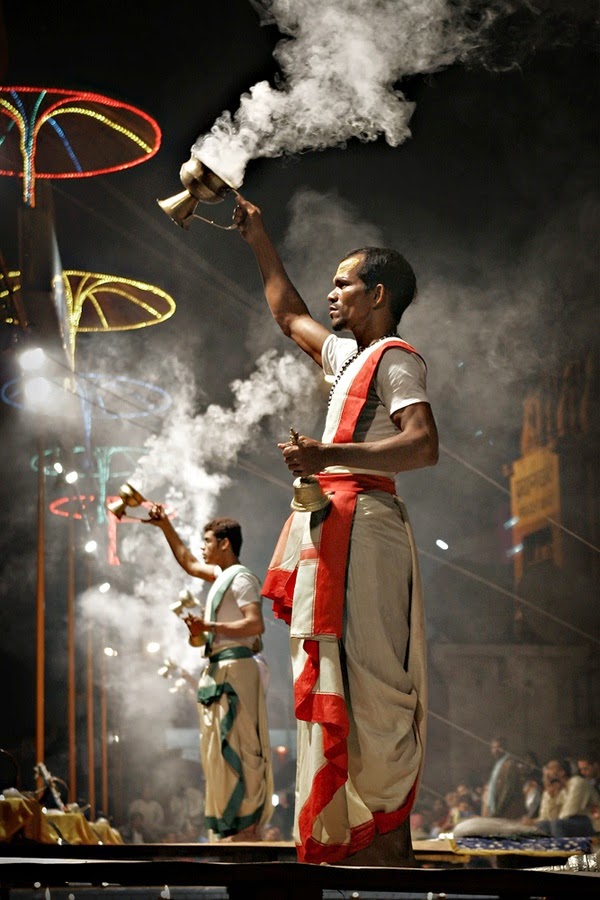 Legacy of Wisdom: Why do we do aarati?