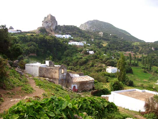 SENDERISMO EN EL RIF/RANDONNÉES DANS LE RIF: DHAR HAJAR Y FAHS LEMHAR ...